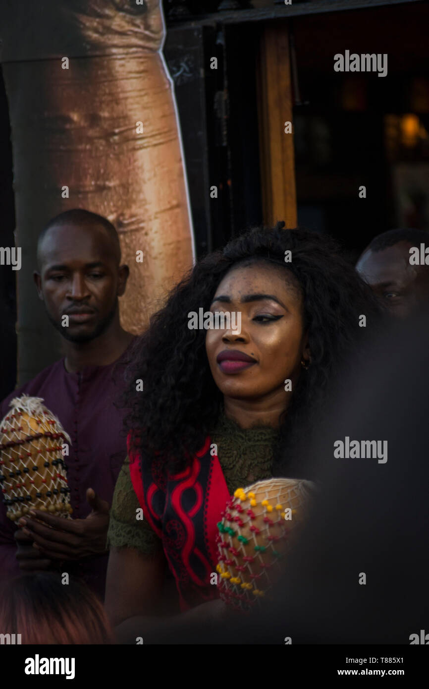 Senegal singers hi-res stock photography and images - Alamy