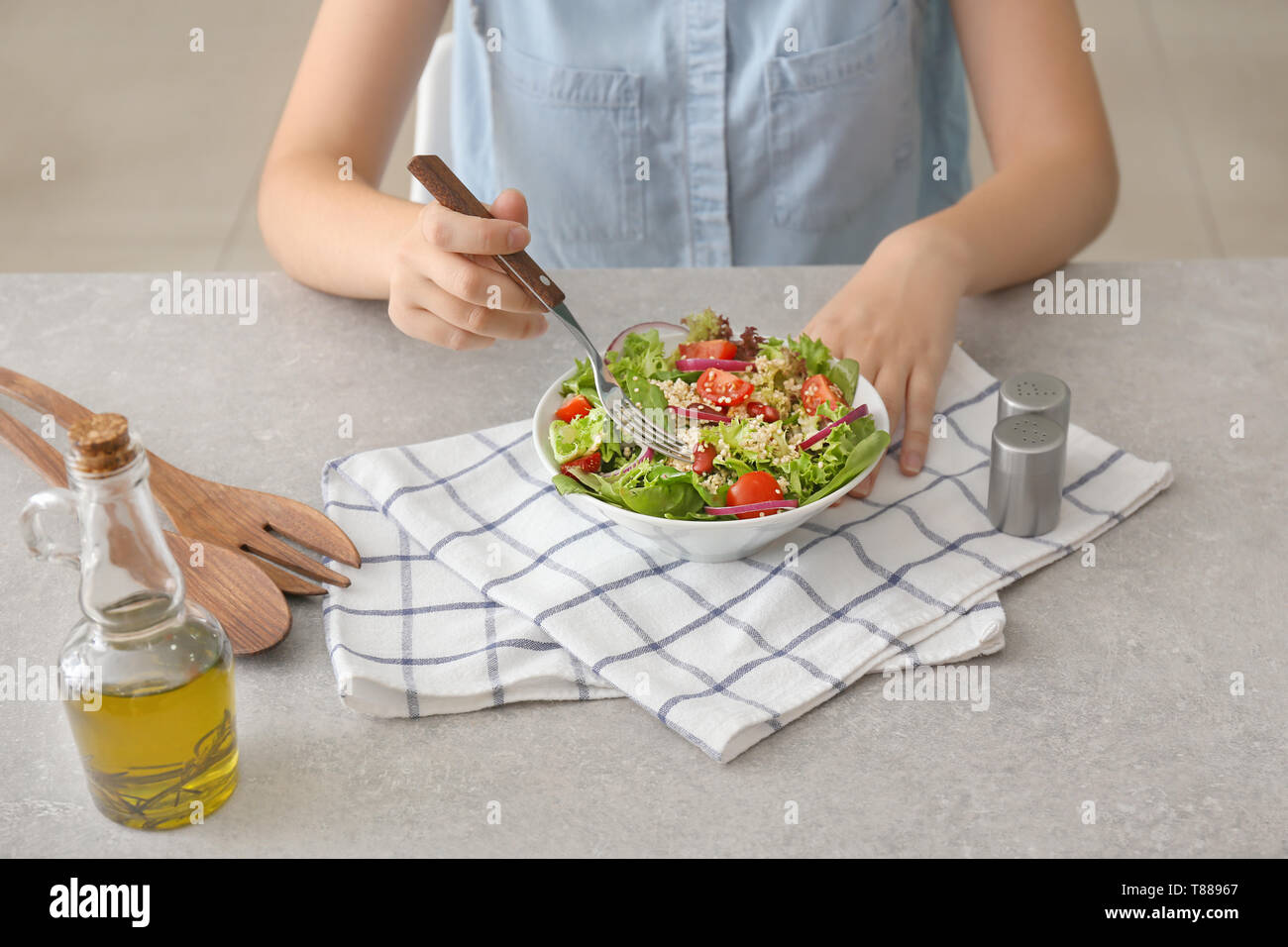 Woman grains and vegetables hi-res stock photography and images - Alamy