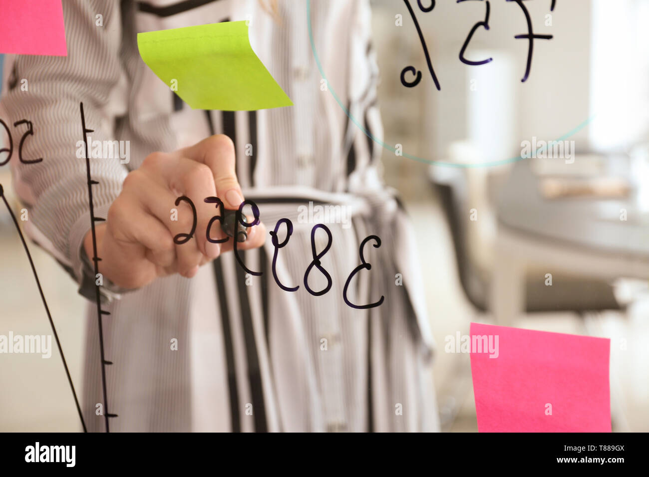Hand writing transparent diagram hi-res stock photography and images ...