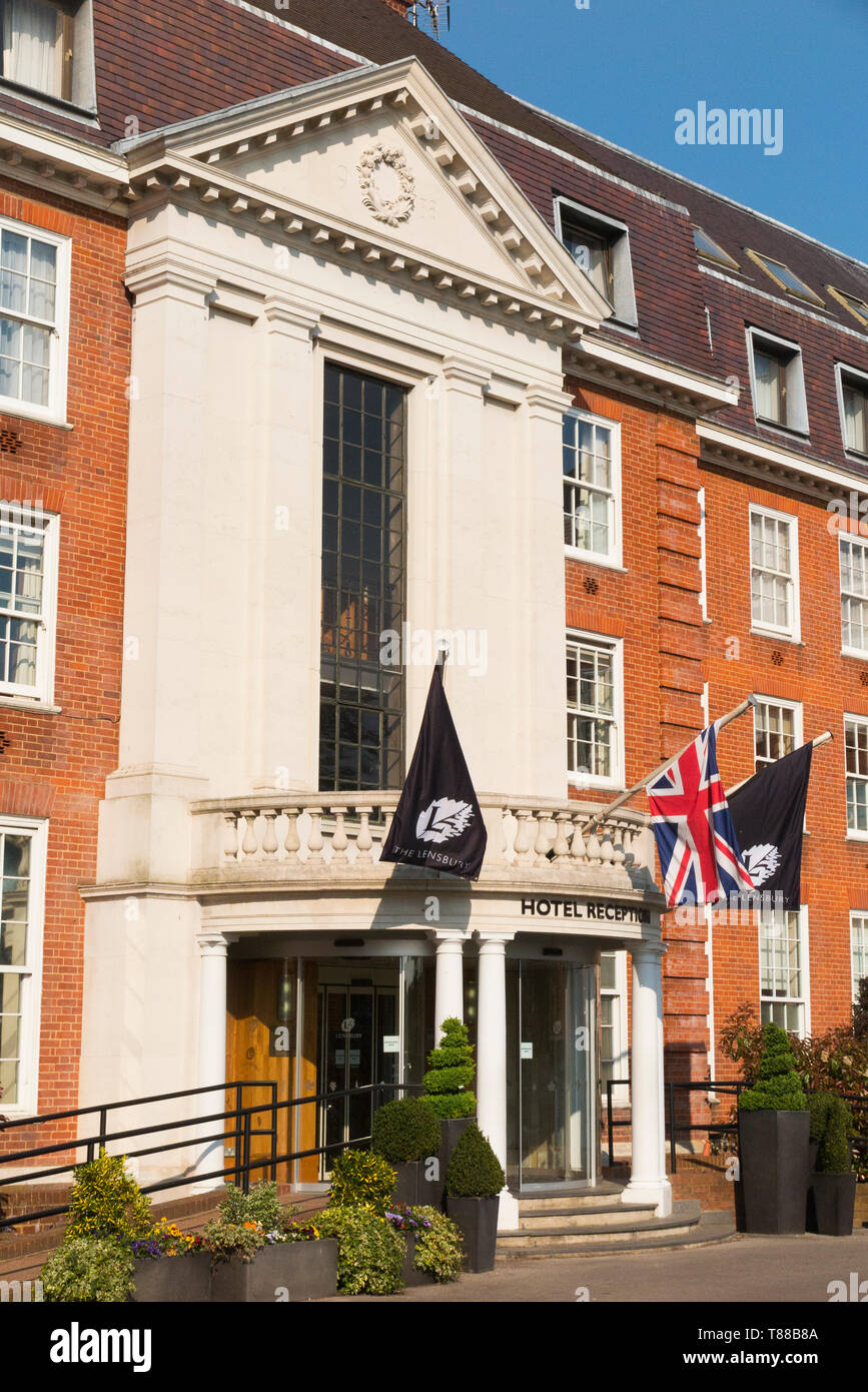 Lensbury (previously the Lensbury Club) on Broom Road in Teddington ...