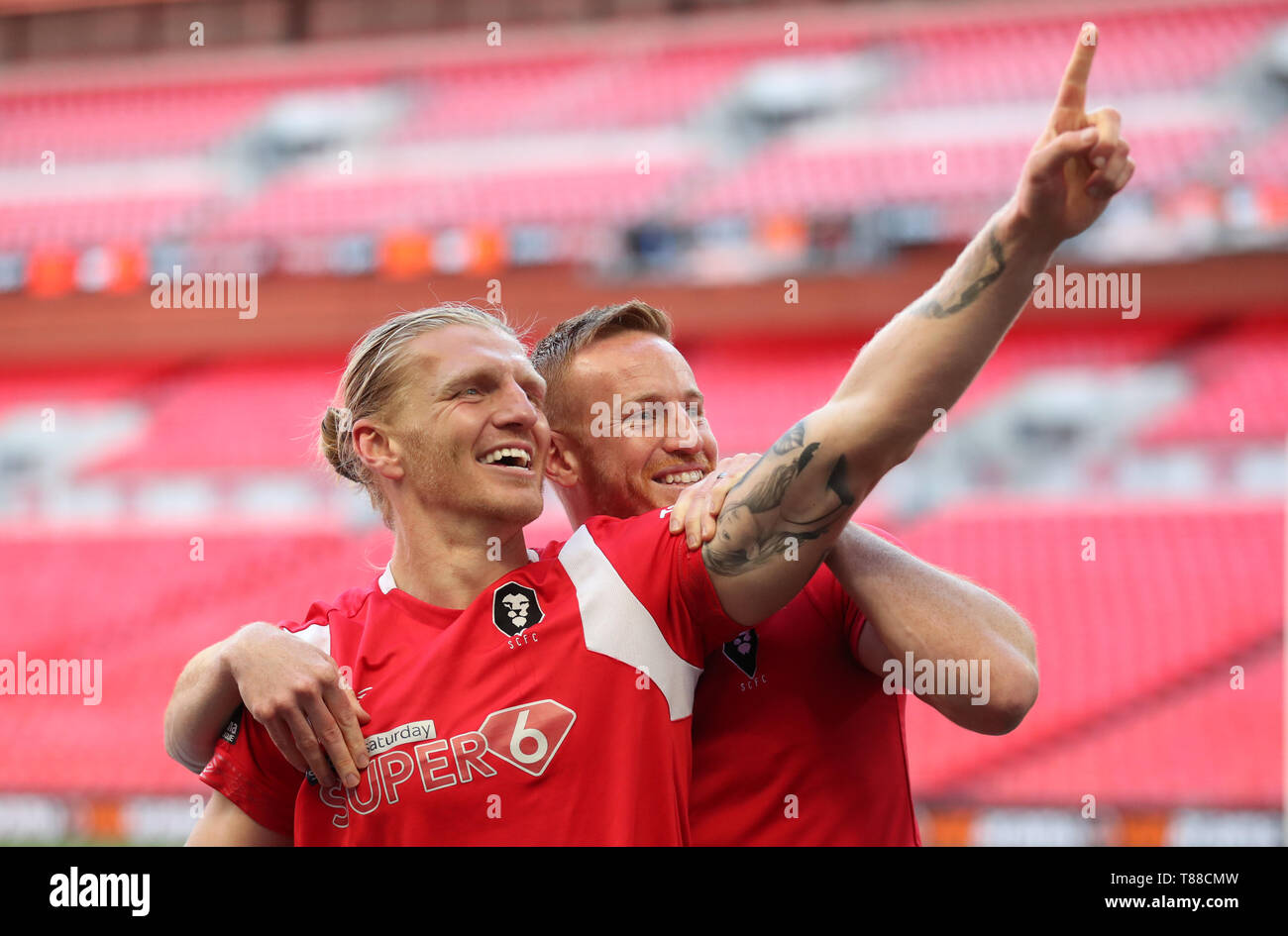 Adam rooney celebrate hi-res stock photography and images - Alamy