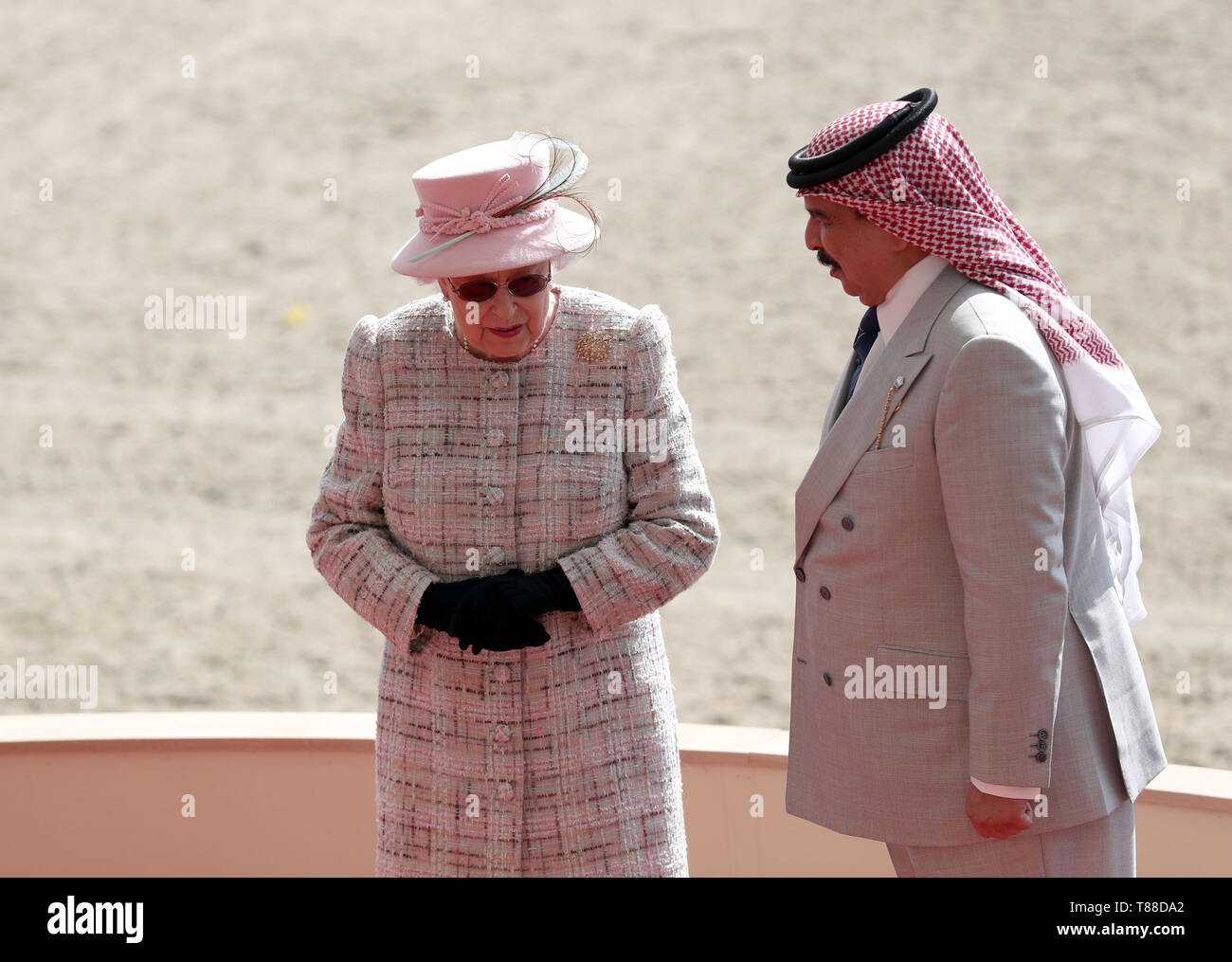 Queen Elizabeth II and the King of Bahrain (right) during the Royal ...