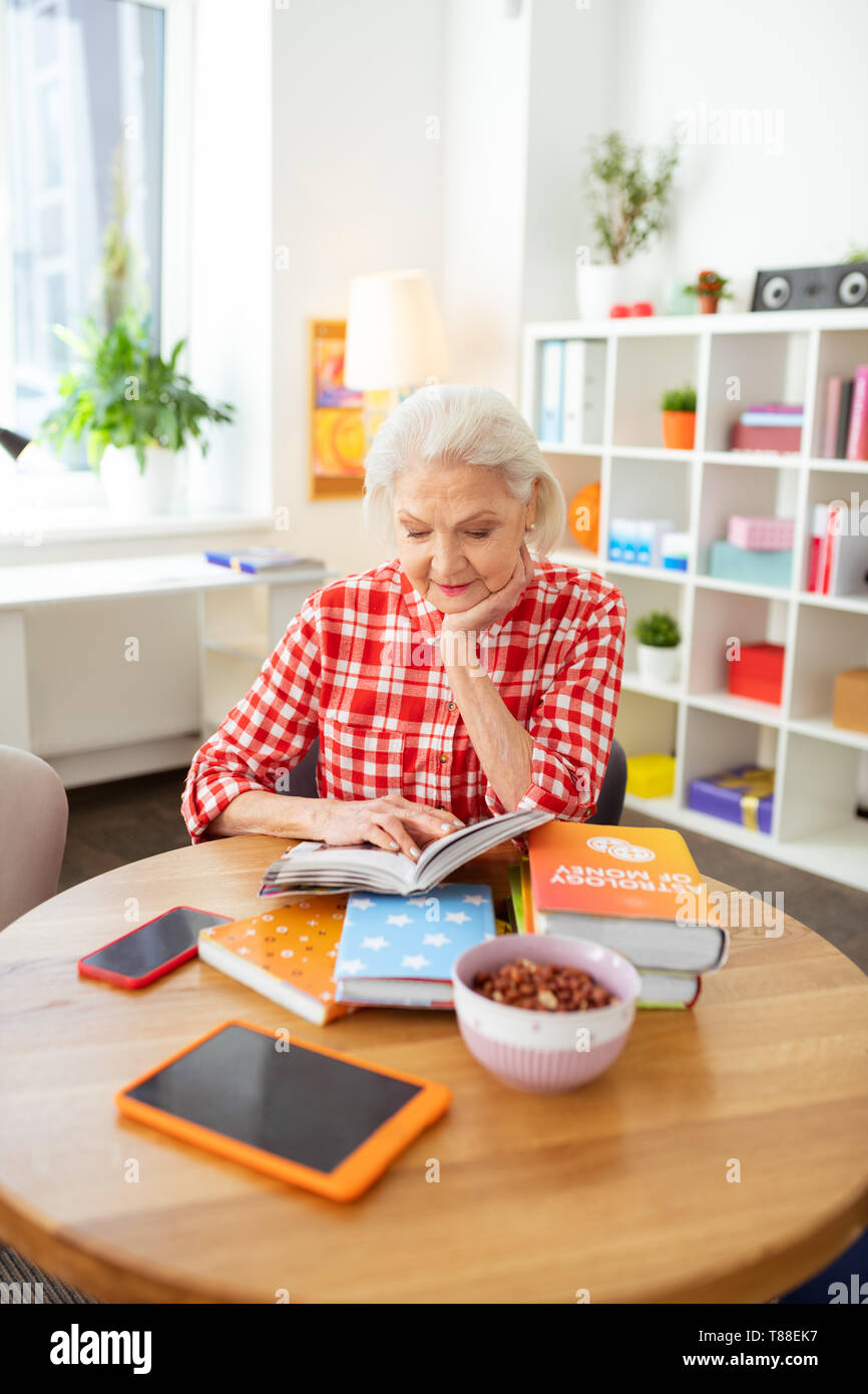 Favourite book hi-res stock photography and images - Alamy