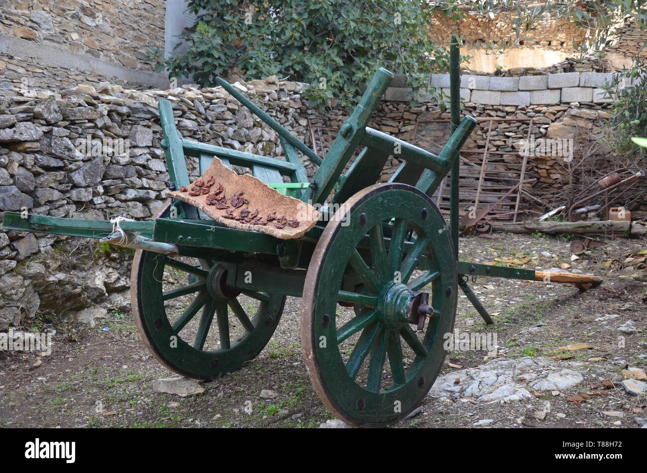 Old hand cart Stock Photo - Alamy