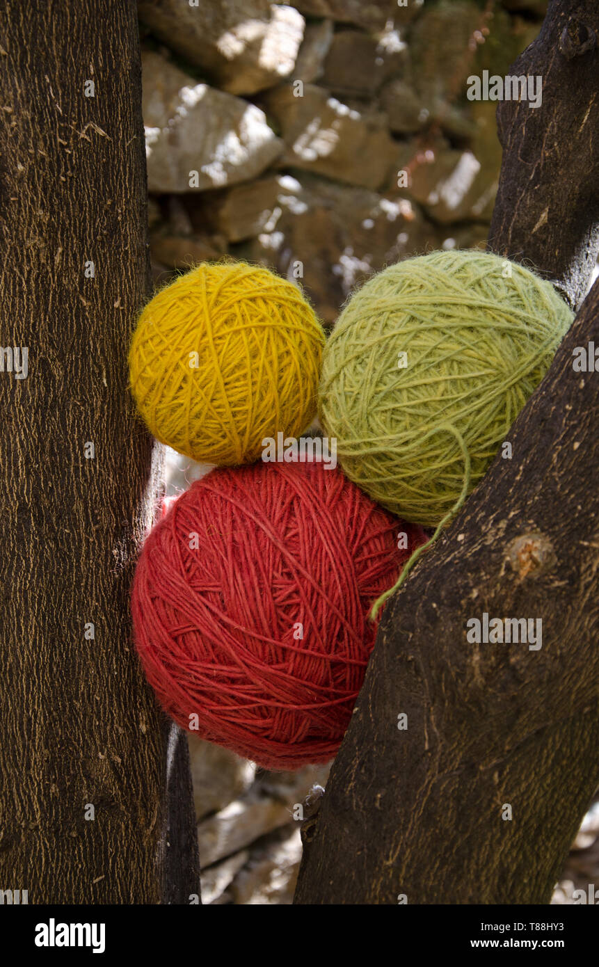 Green and red balls of yarn hi-res stock photography and images - Alamy