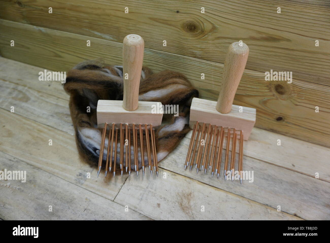 Roman copper comb hi-res stock photography and images - Alamy