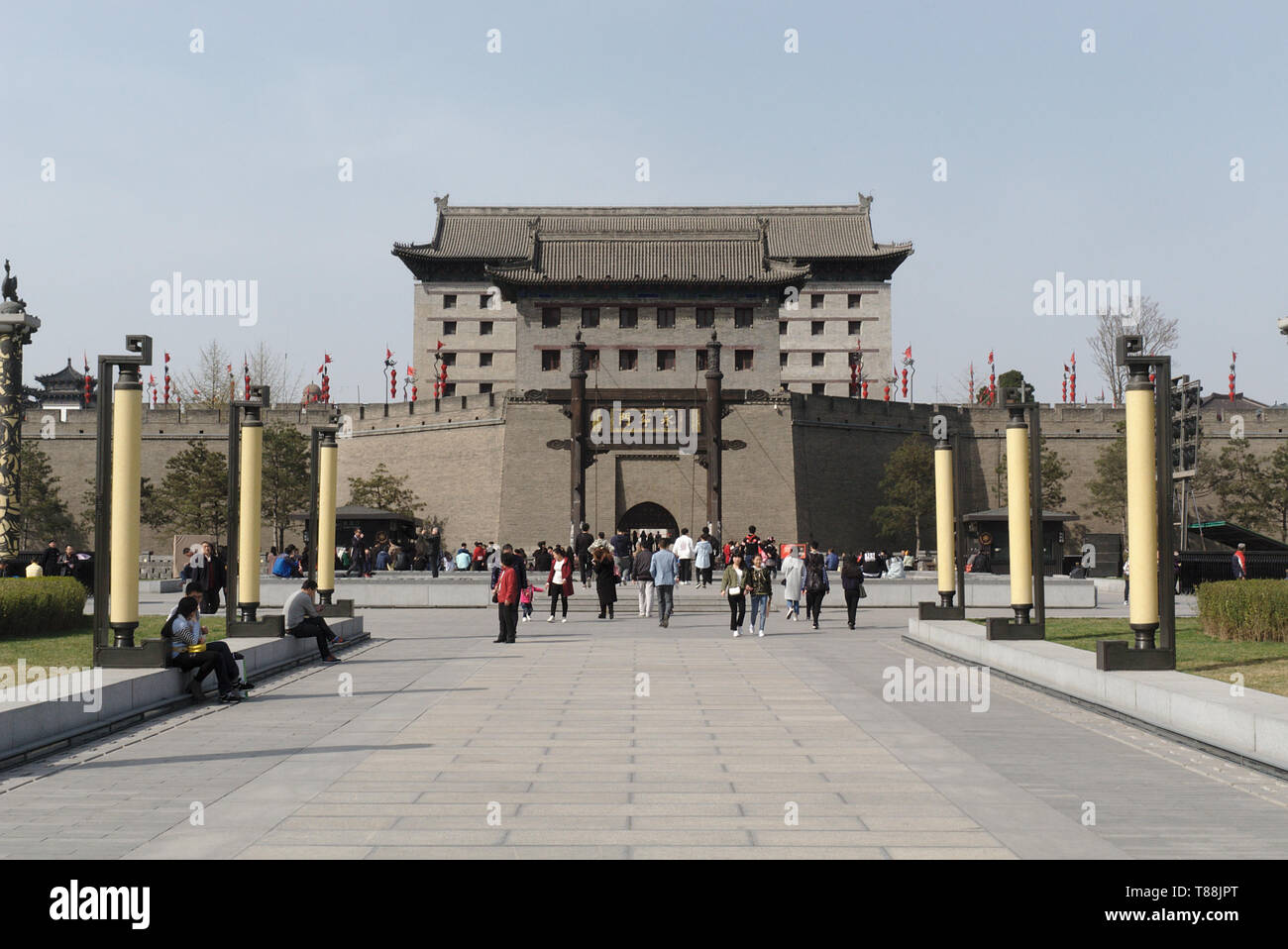 Xi'an gate hi-res stock photography and images - Alamy