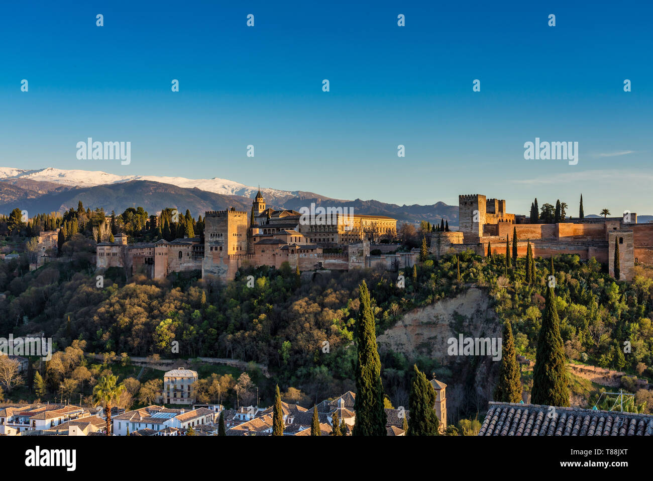 Granada castle snow background hi-res stock photography and images - Alamy