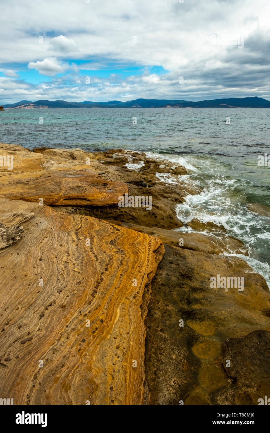 Painted Cliffs, Maria Island, Tasmania Stock Photo - Alamy