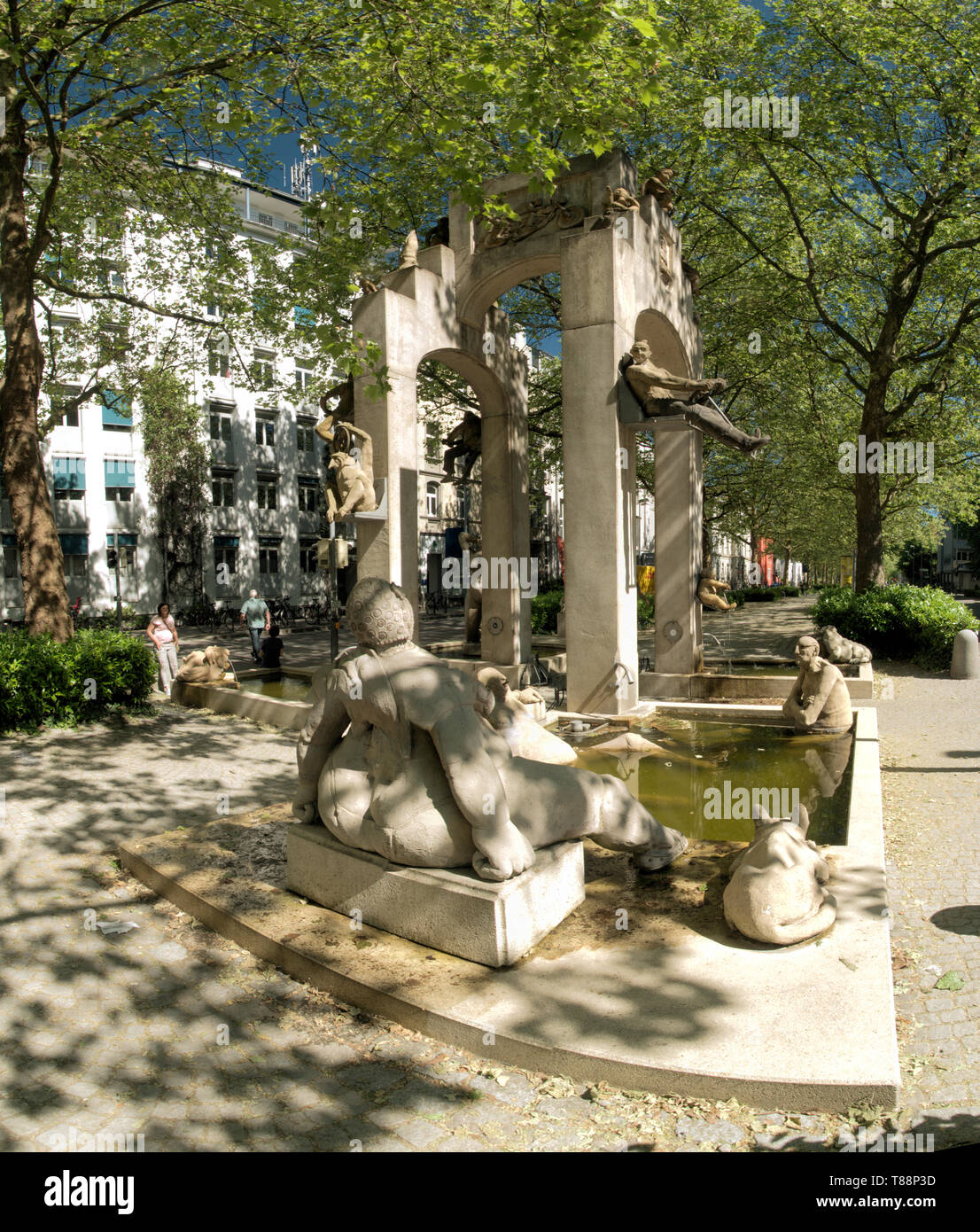 Lenk brunnen hi-res stock photography and images - Alamy