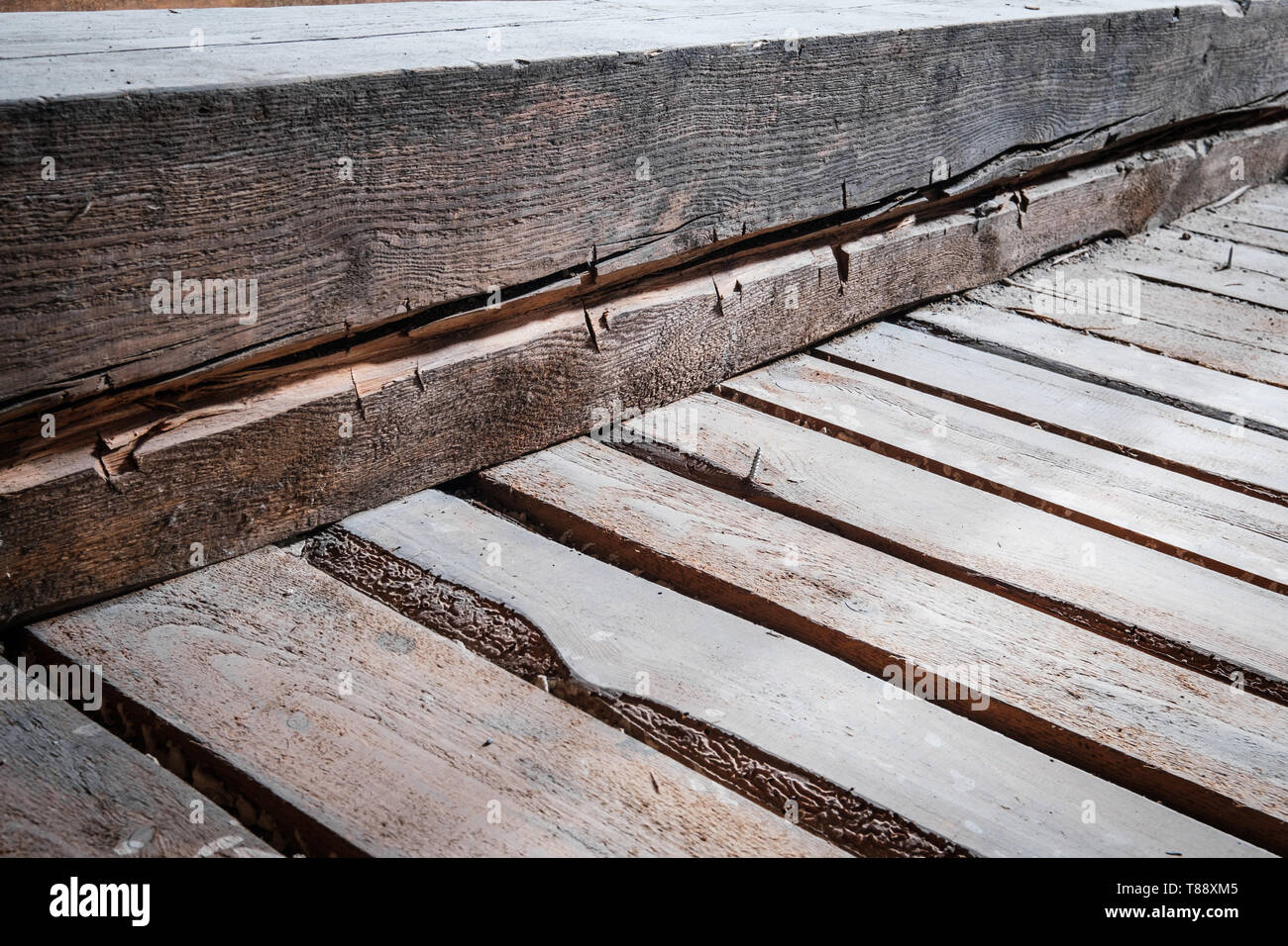 Timber floor construction hi-res stock photography and images - Alamy