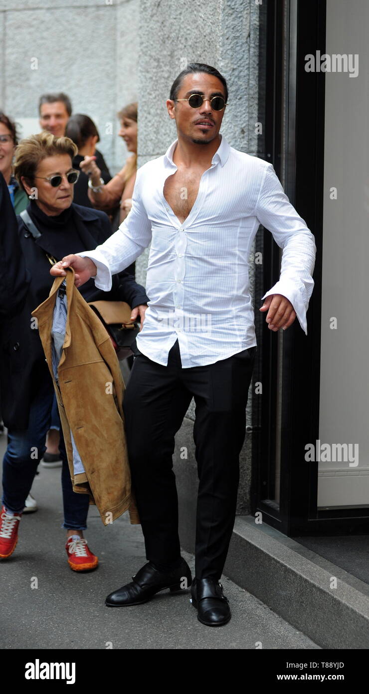 Turkish butcher Salt Bae aka Nusret Gokce out and about in Milan ...