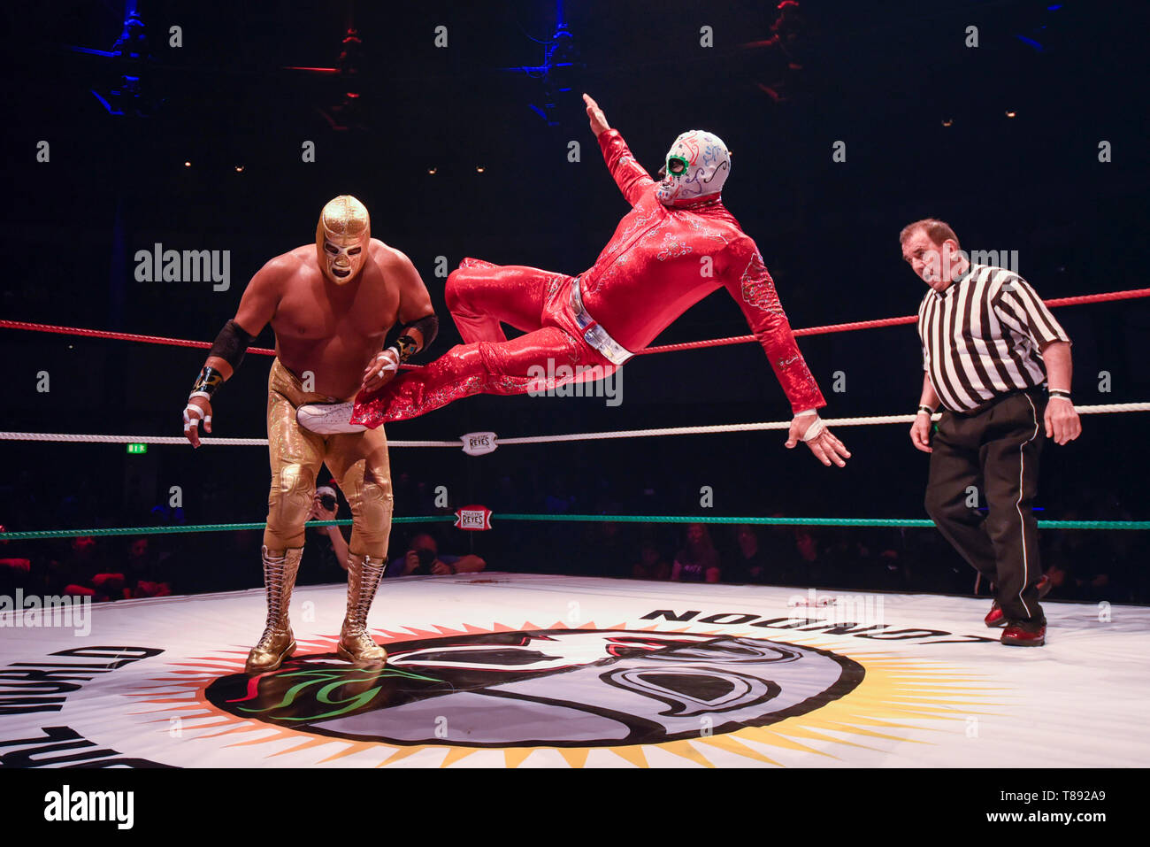 London, UK. 11 May 2019. Participants in a men's bout during "The ...