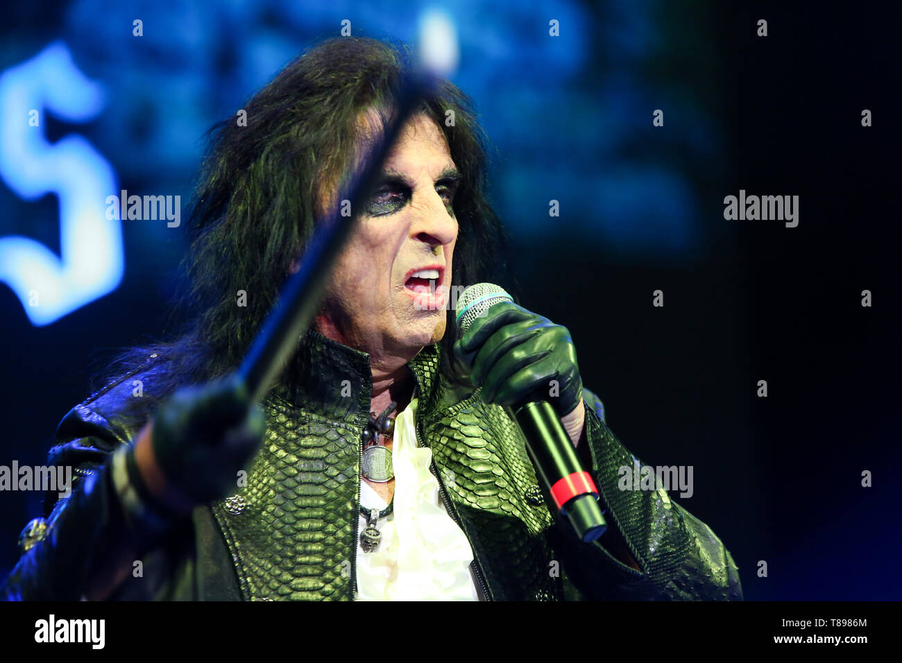 Hollywood vampires alice cooper hi-res stock photography and images - Alamy