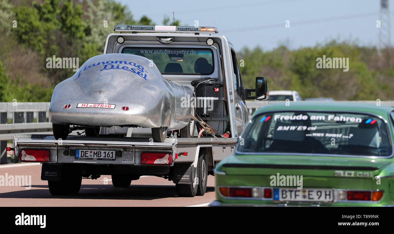 Streamlined cars hi-res stock photography and images - Alamy