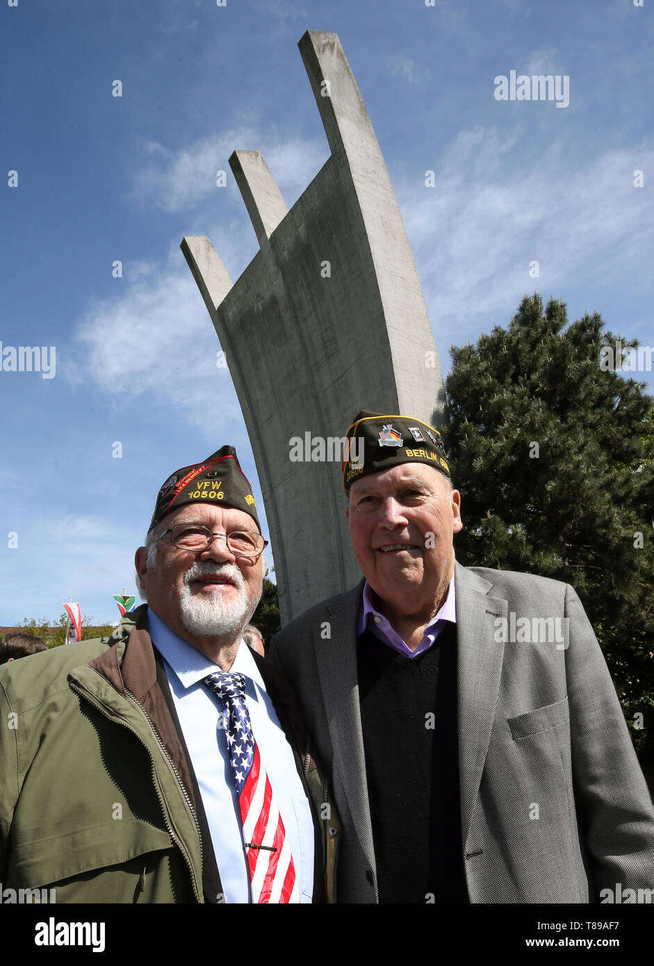 Ralph woods hi-res stock photography and images - Alamy