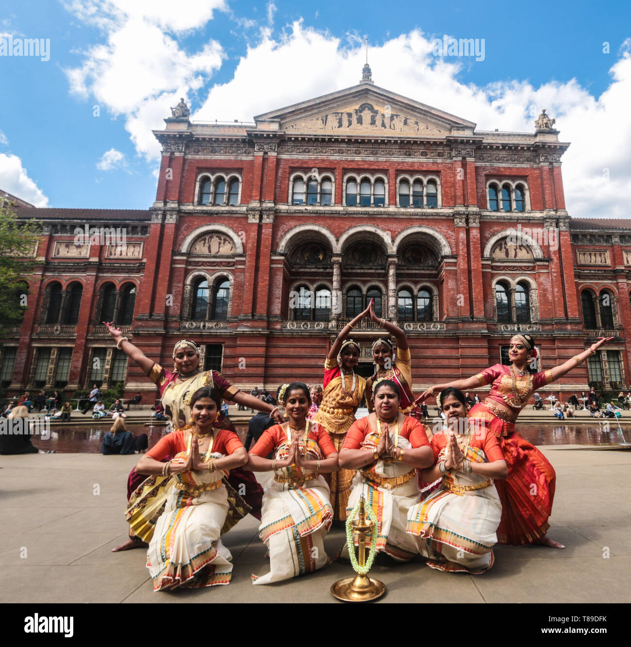 Karakattam hi-res stock photography and images - Alamy
