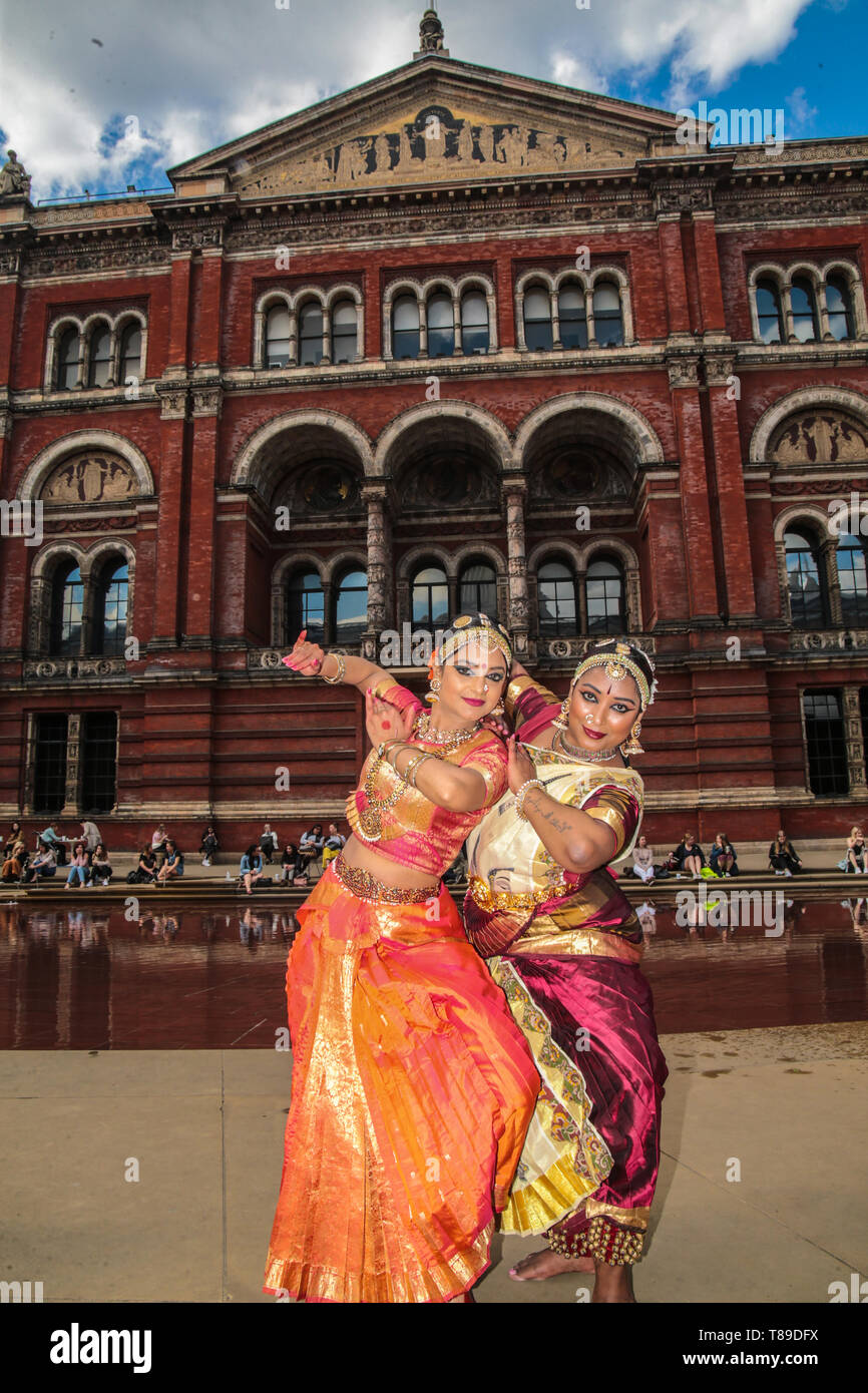 Karakattam hi-res stock photography and images - Alamy