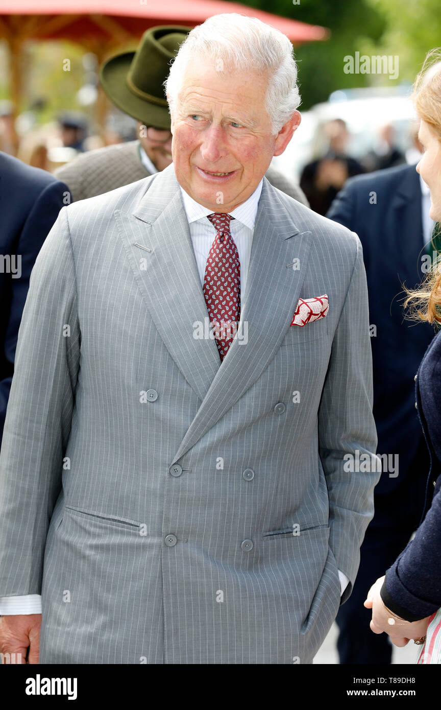 Prince philip and queen farm hi-res stock photography and images - Alamy