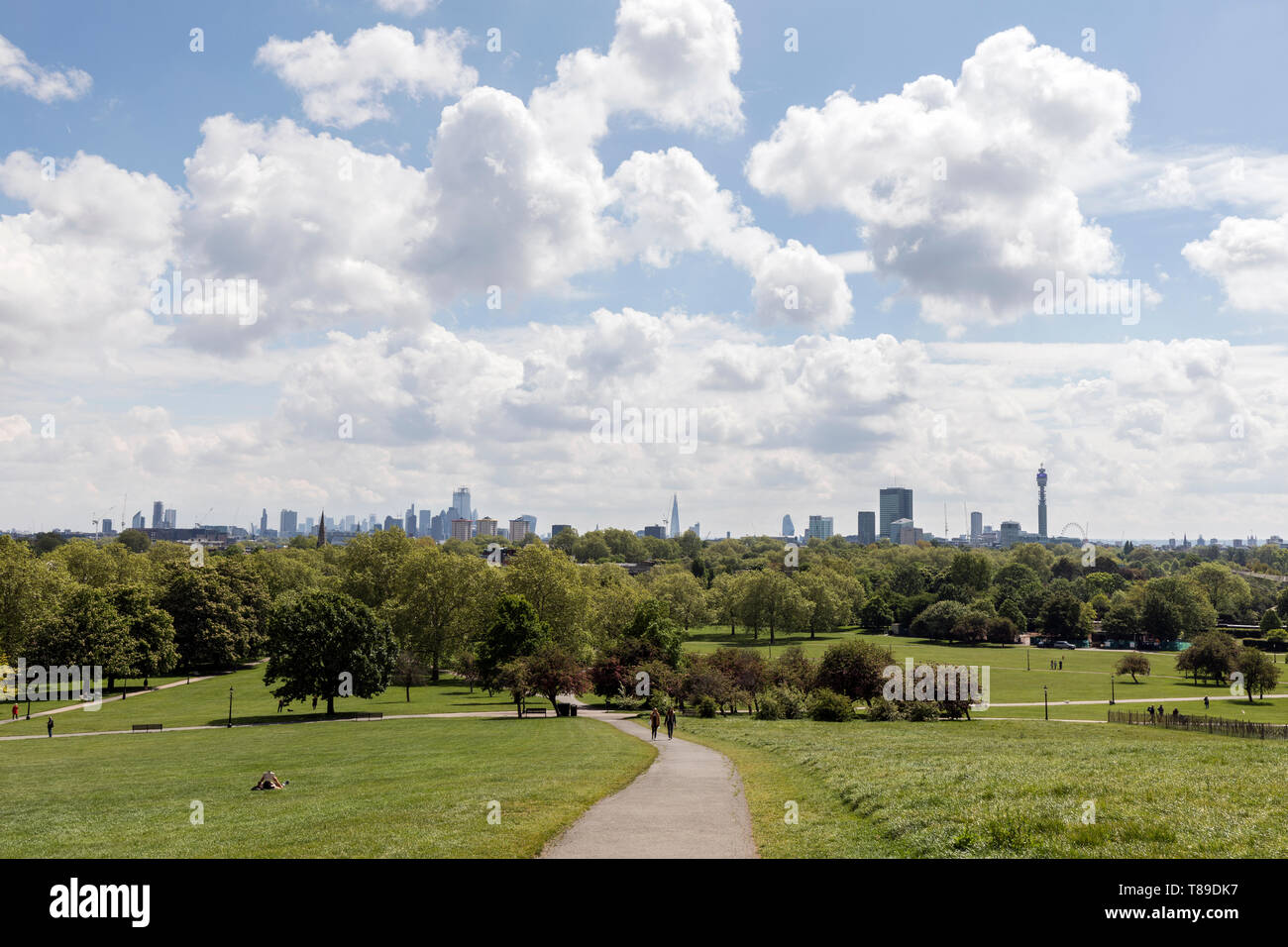 London skyline from primrose hill hi-res stock photography and images ...