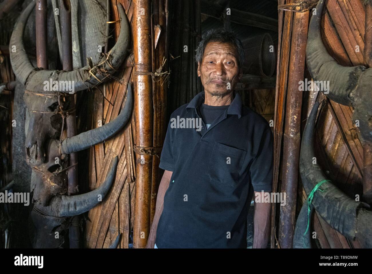 India, Arunachal Pradesh, Lazu, Olo tribe, king Wanggap Lawang in his ...