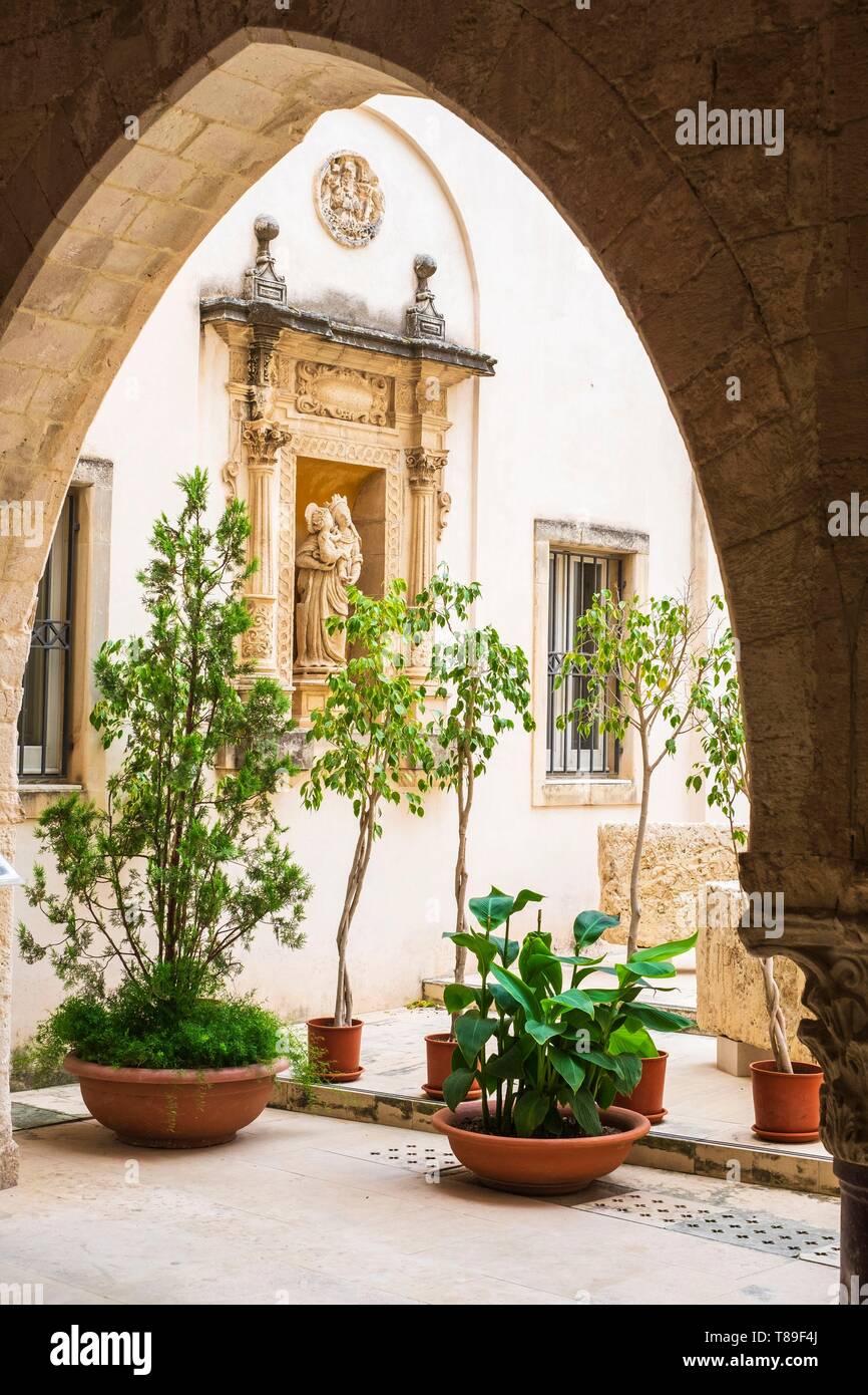 Italy, Sicily, Syracuse, the historical centre on Ortigia island ...