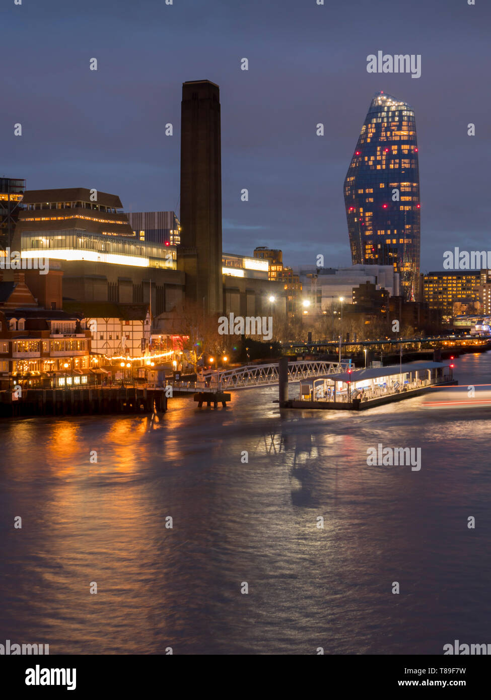 europe, UK, England, London, Globe South Bank Stock Photo - Alamy