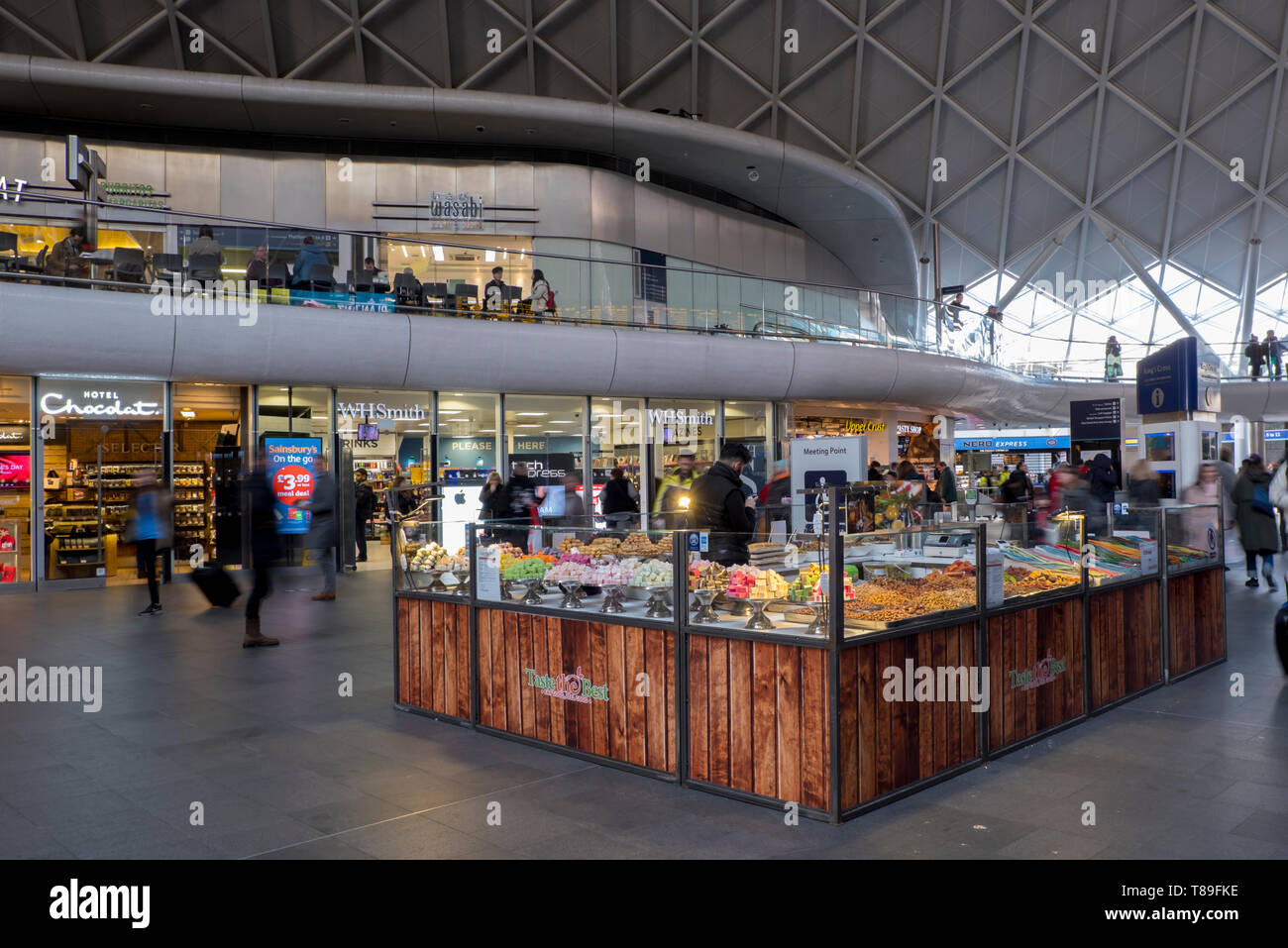 UK, London, King's Cross station interior Stock Photo - Alamy