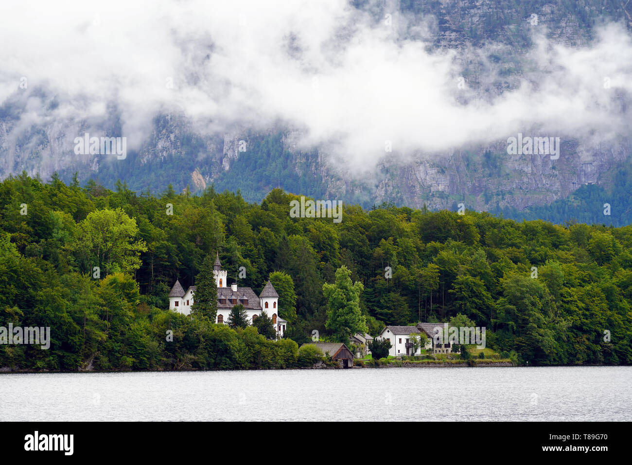 Hallstatt castle grub hi-res stock photography and images - Alamy