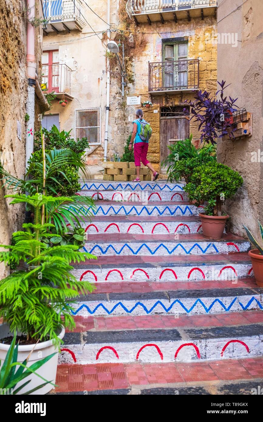 Agrigento town centre hi-res stock photography and images - Alamy