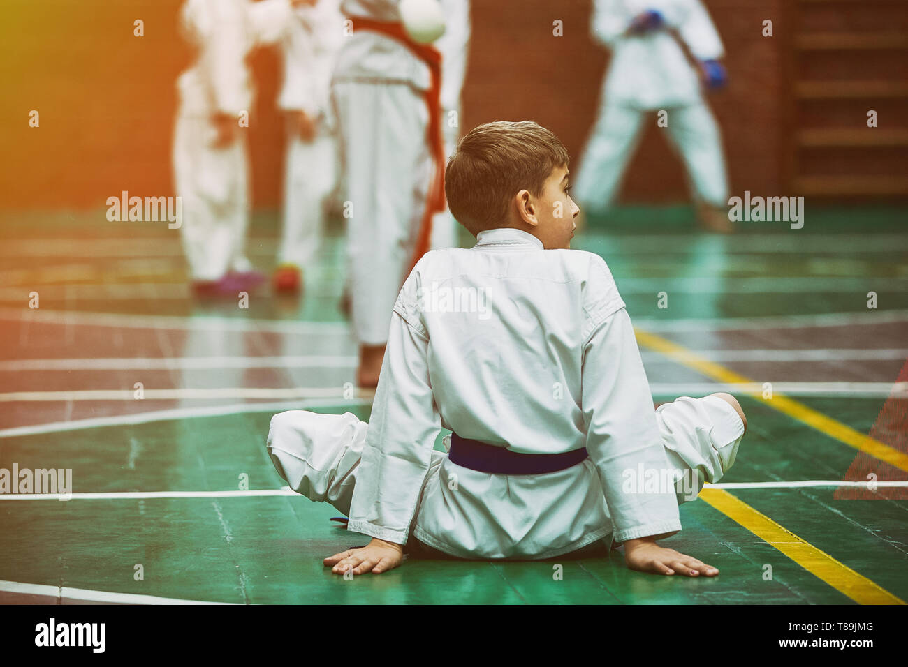 Karate lesson hi-res stock photography and images - Alamy