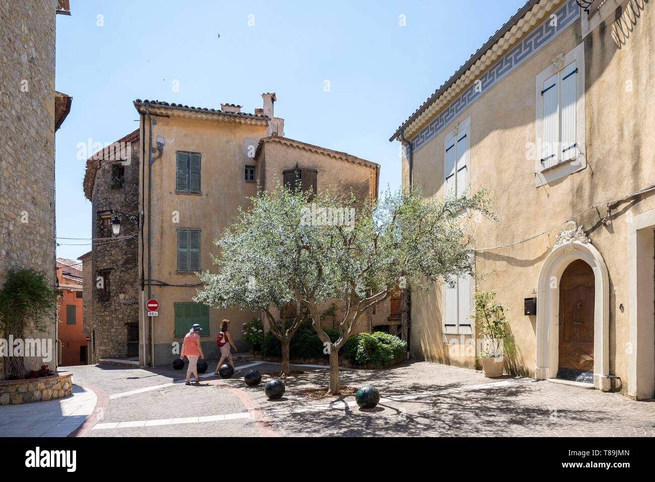 Village de fayence hi-res stock photography and images - Alamy