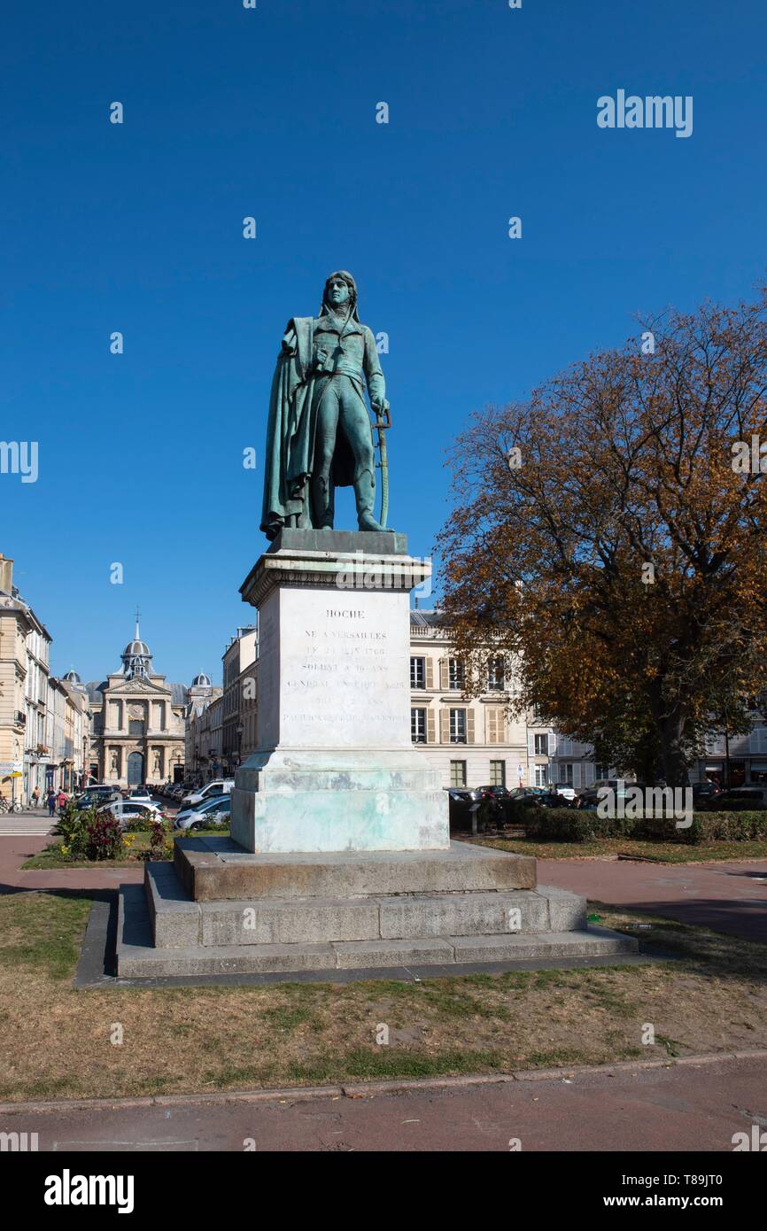 France, Yvelines, Versailles, place Hoche, General Hoche statue Stock ...