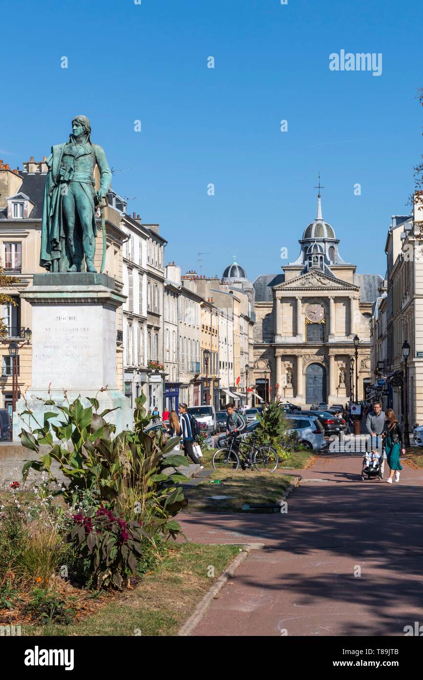 France, Yvelines, Versailles, place Hoche, General Hoche statue Stock ...