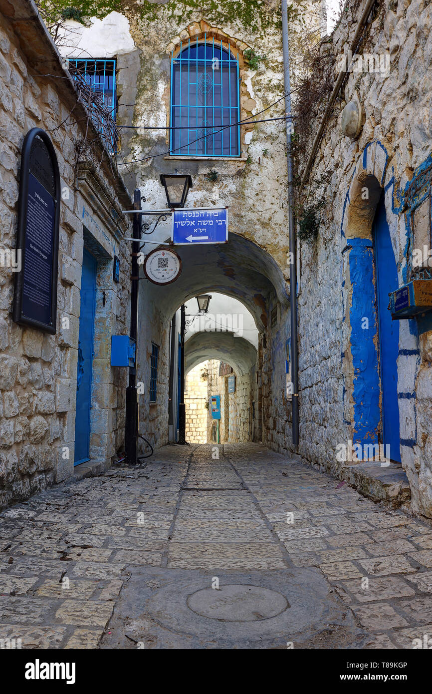 Ancient jewish quarter door hi-res stock photography and images - Alamy