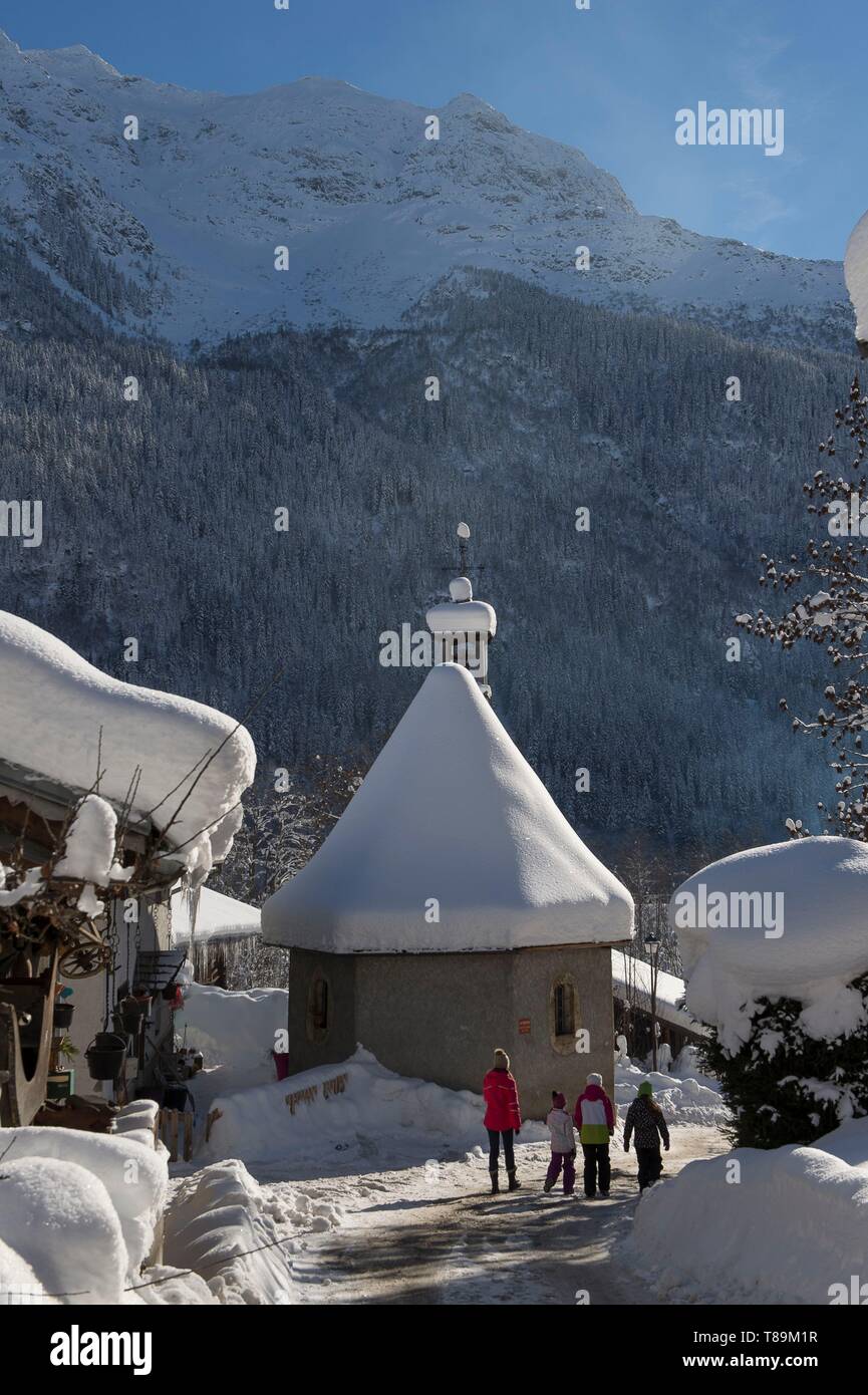 Les contamines village hi-res stock photography and images - Alamy