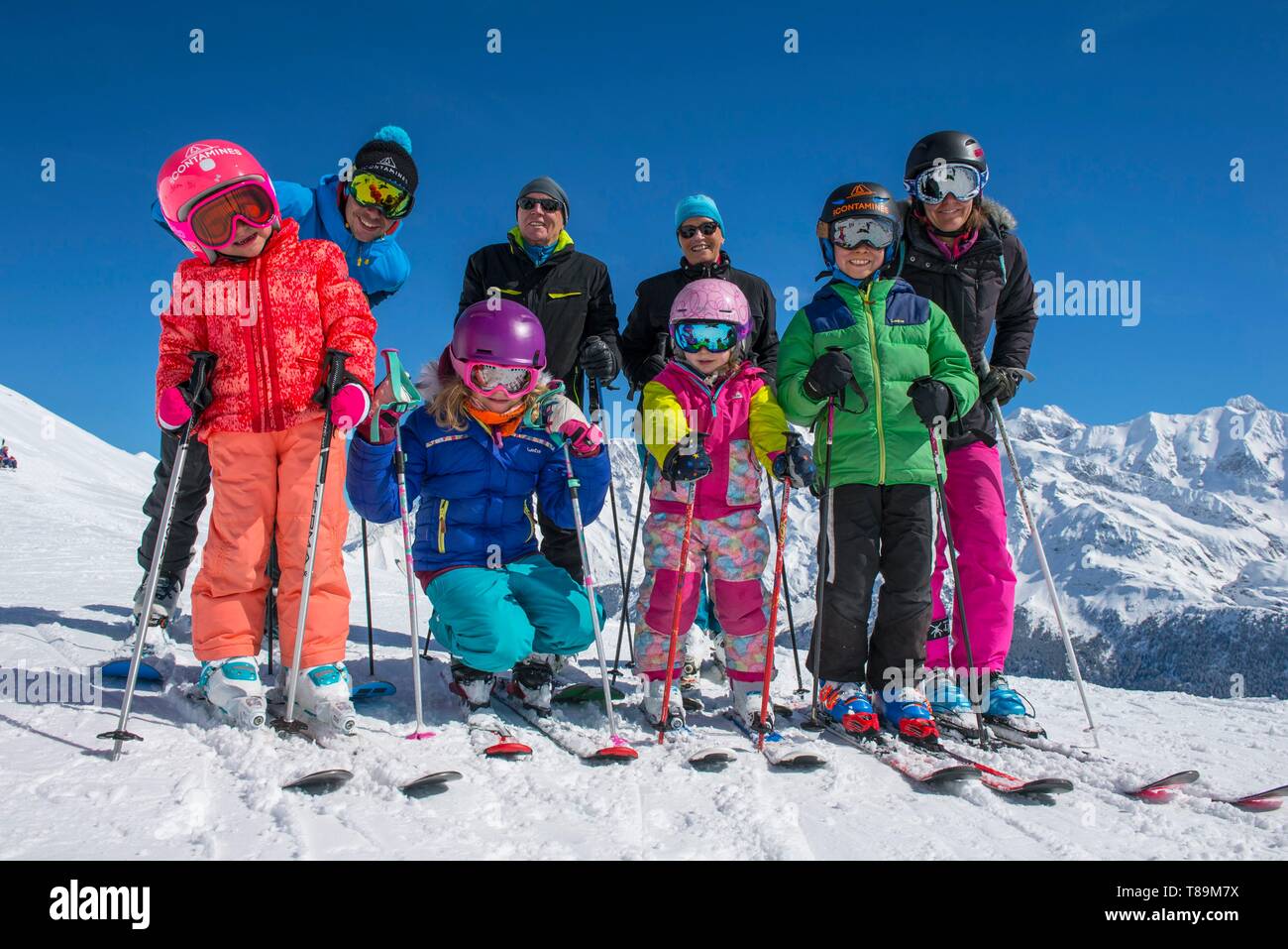 Les contamines france family hi-res stock photography and images - Alamy