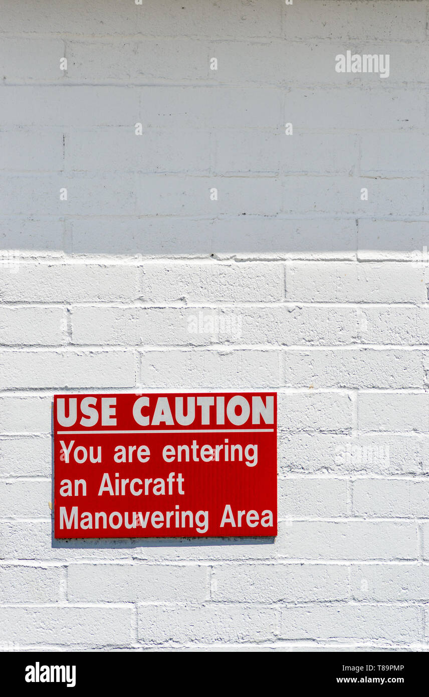 Airport restricted area warning sign hi-res stock photography and ...