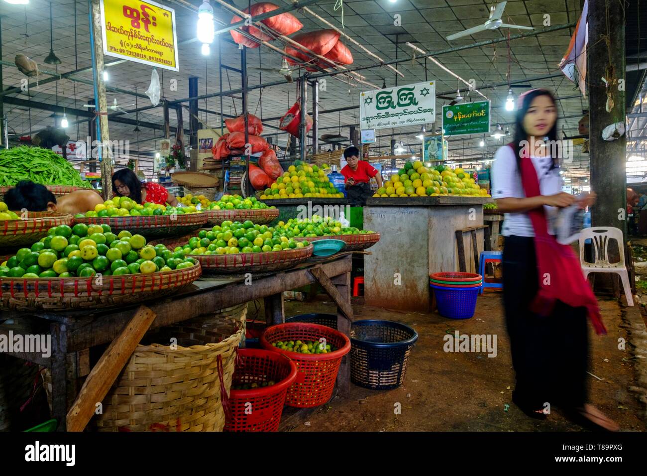 Mingalar market hi-res stock photography and images - Alamy