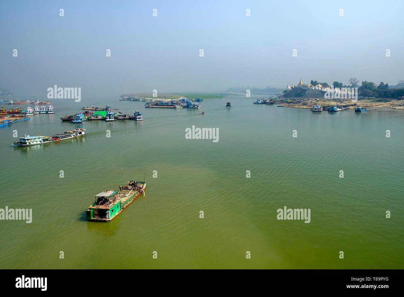 Irrawaddy myanmar banks hi-res stock photography and images - Alamy