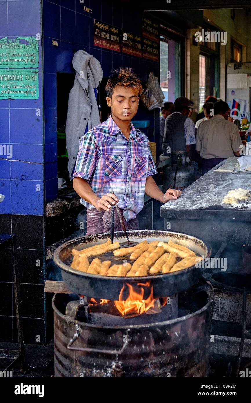 Myanmar, Burma, Tanintharyi region, Dawei or Tavoy, tea house Stock ...