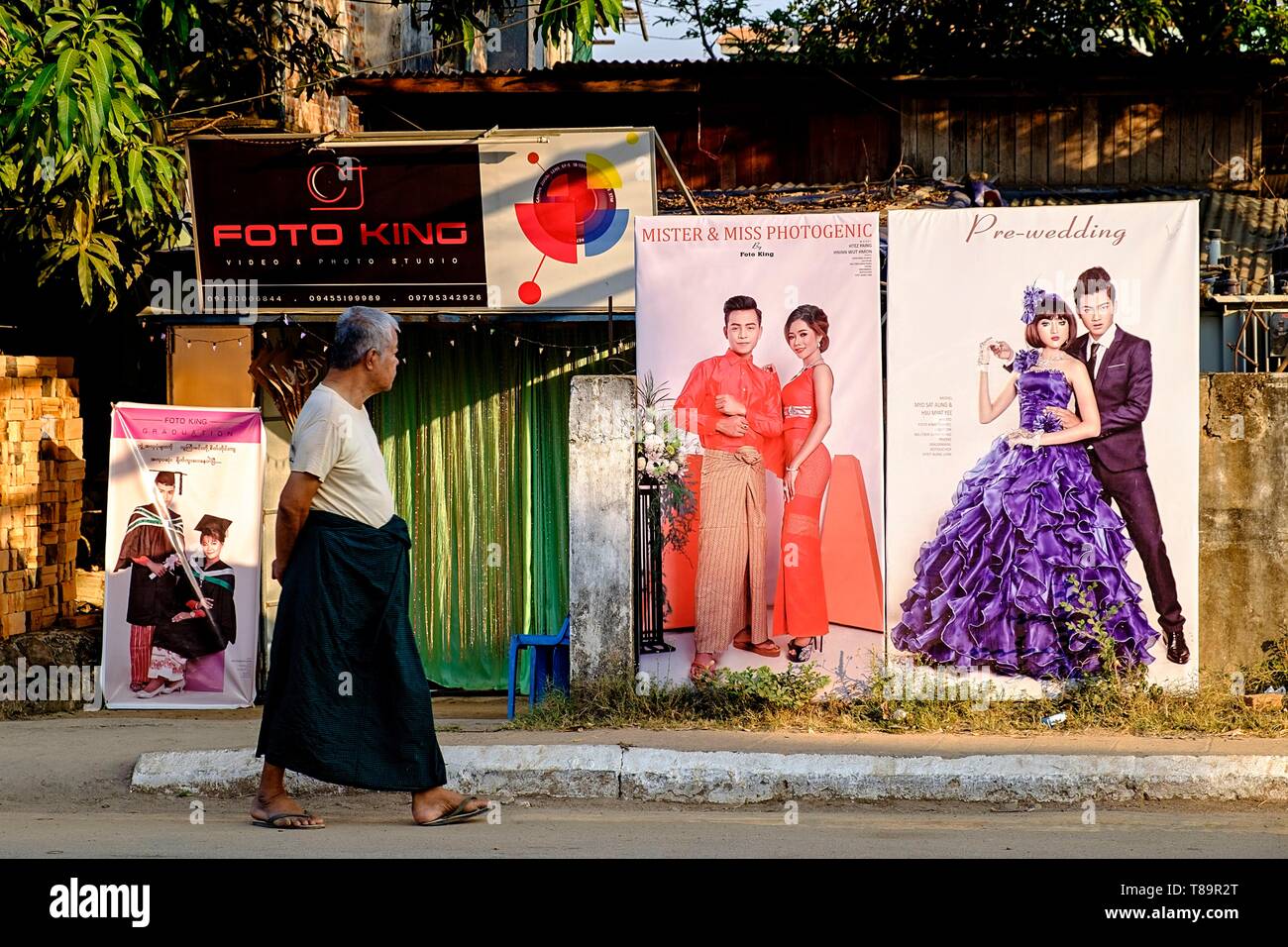 Myanmar, Burma, Tanintharyi region, Dawei or Tavoy, photographers ...