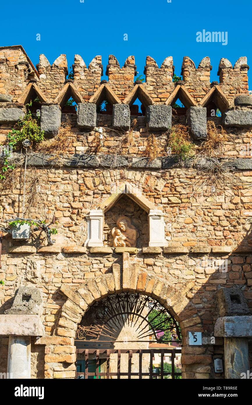 Italy, Sicily, Taormina, the old town, medieval building Stock Photo ...