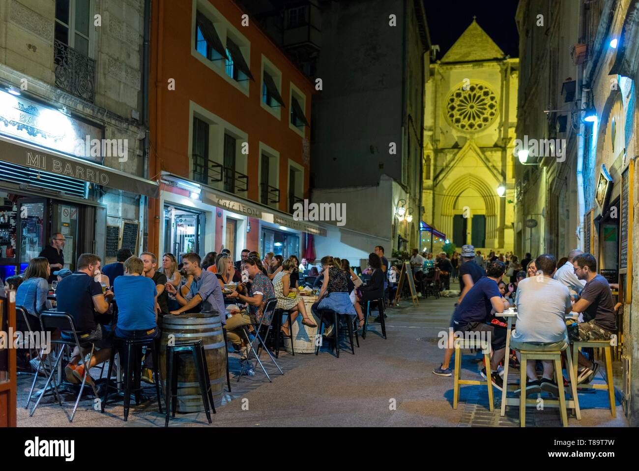 France, Herault, Montpellier, Saint-Roch District, wanderings night ...