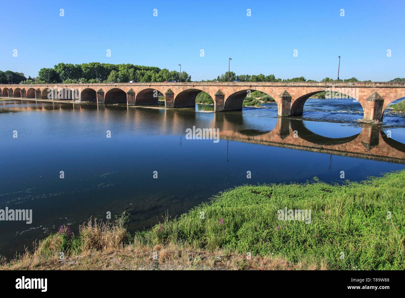 Nevers in france hi-res stock photography and images - Alamy
