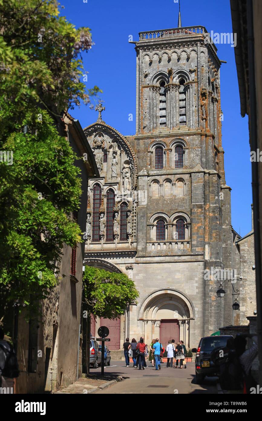 France, Yonne, Vezelay, Regional Natural Park of Morvan, facade of the ...