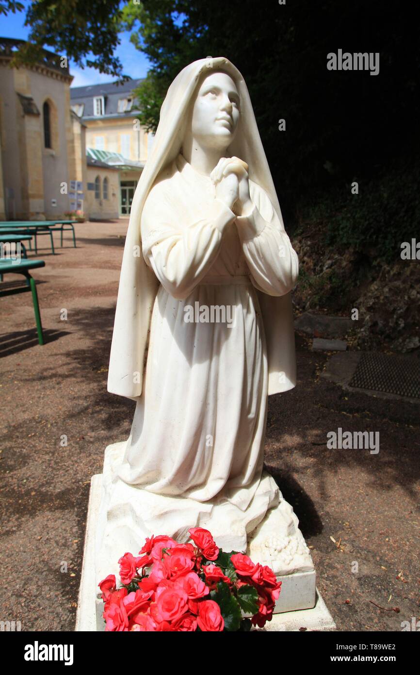 France, Nievre, Nevers, the relics of Bernadette Soubirous, statue of ...