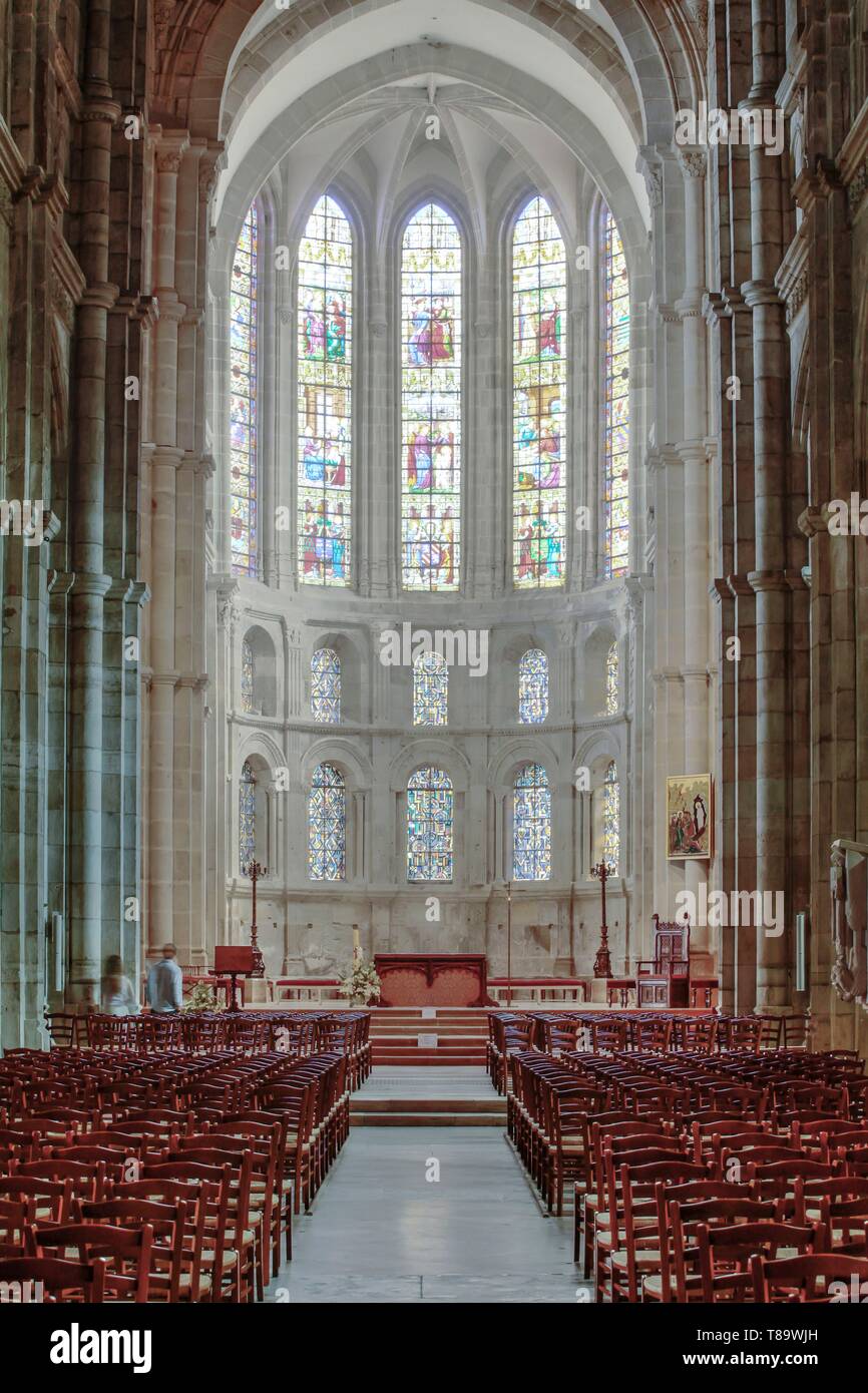 France, Saone et Loire, Autun, the choir of the cathedral St Lazare d ...