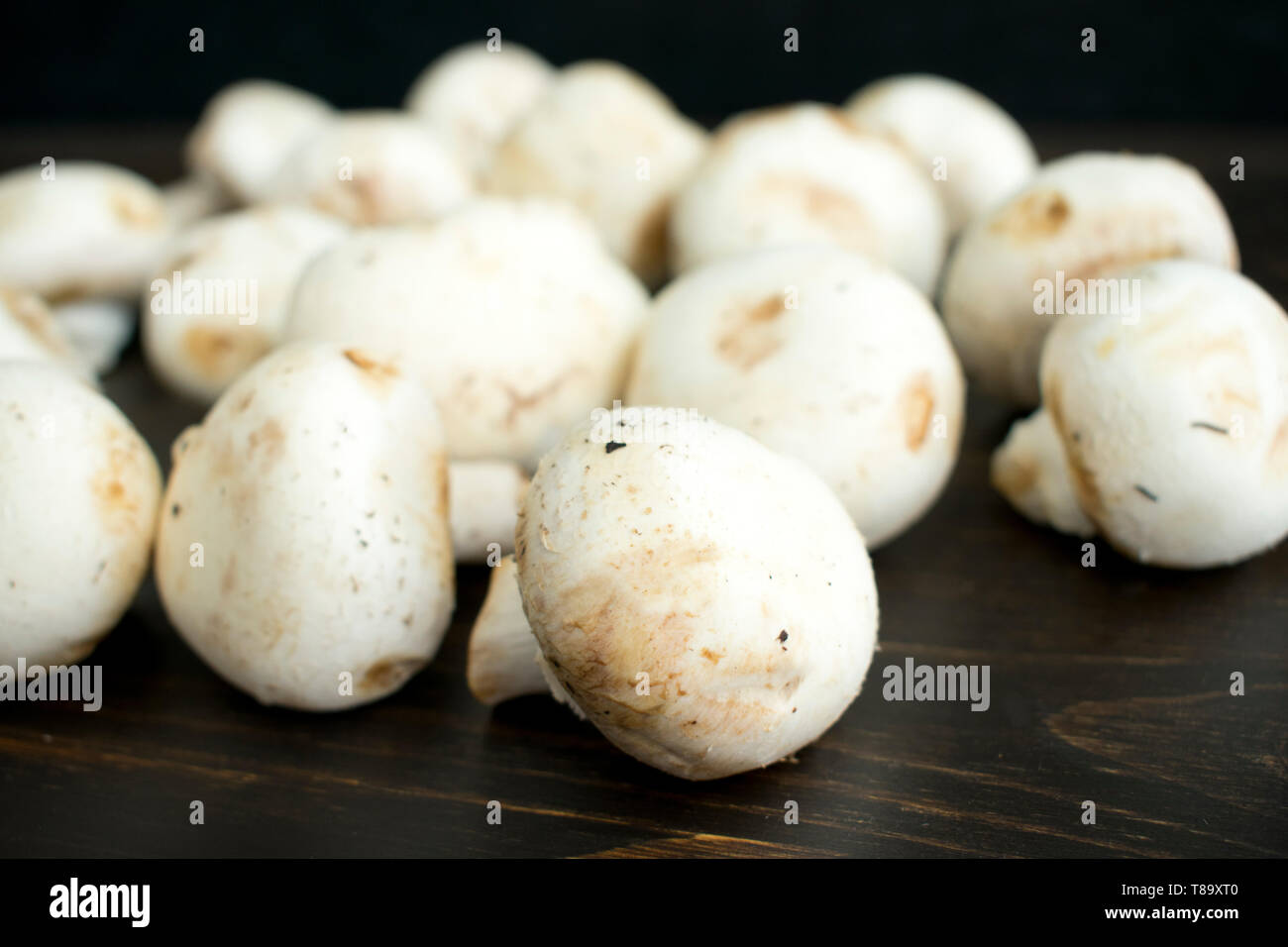 Raw White Button Mushrooms Stock Photo - Alamy