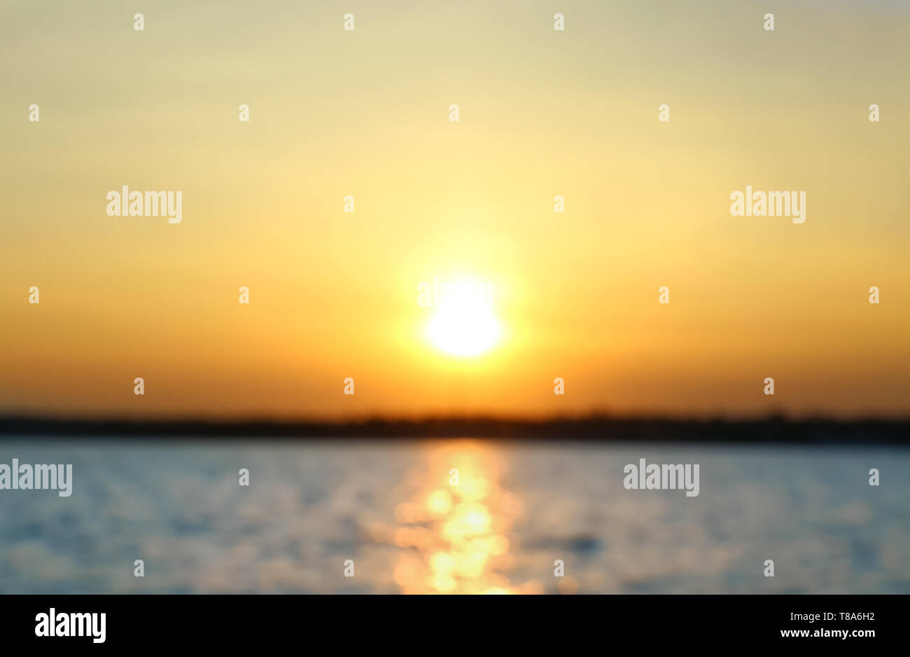 Blurred sun path on water hi-res stock photography and images - Alamy